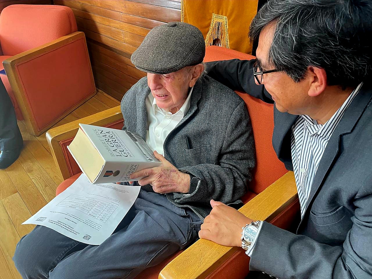 El CEIICH homenajea a John Saxe-Fernández a sus 85 años – CEIICH